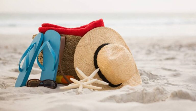 Our 10 Favourite beach items - Nannies of Greece